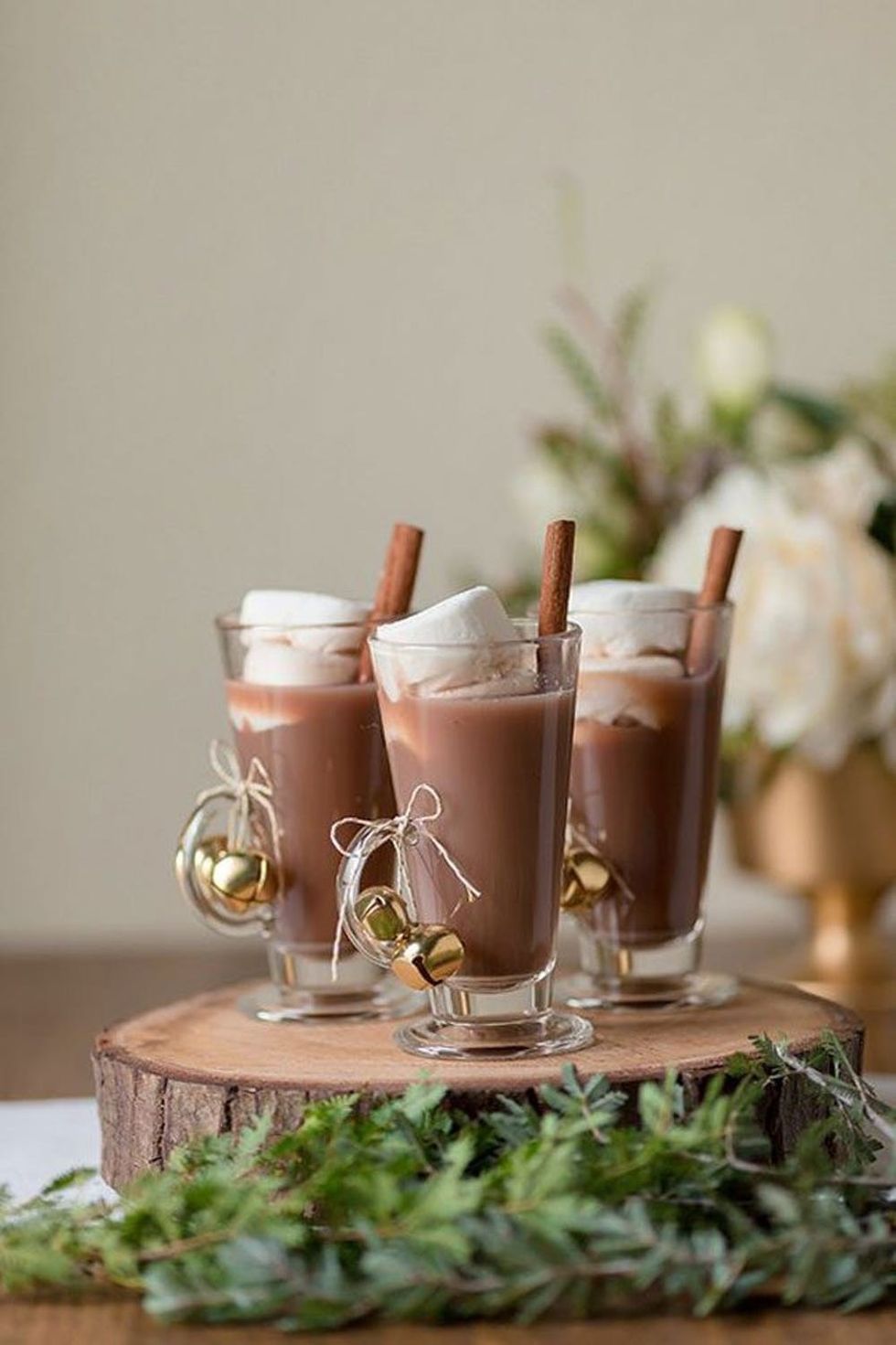 14 of the Prettiest Winter Wedding Desserts EVER - Brit + Co