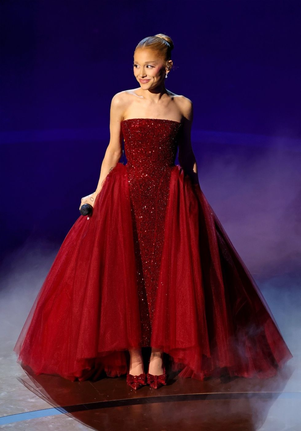 The 12 Best Dressed Stars On The Oscars Red Carpet - Brit + Co