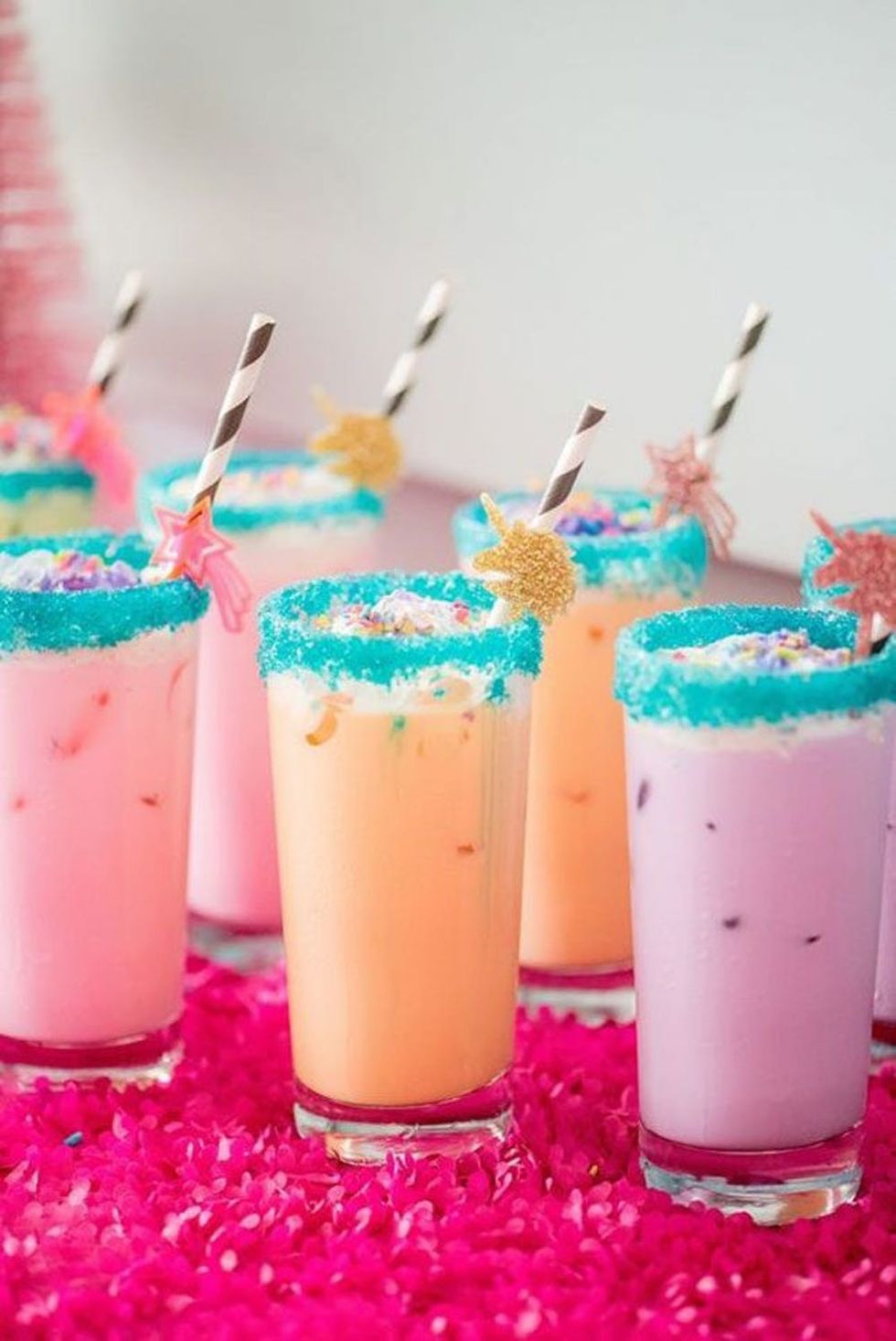 How to Celebrate Your 30th Birthday Like the Ultimate ’90s Babe - Brit + Co