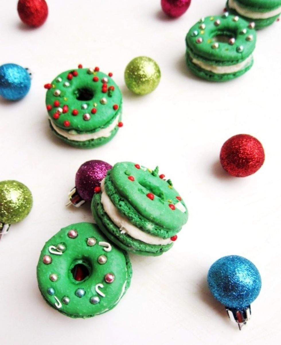 12 Holiday Macaron Recipes That Are *Almost* Too Pretty to Eat - Brit + Co