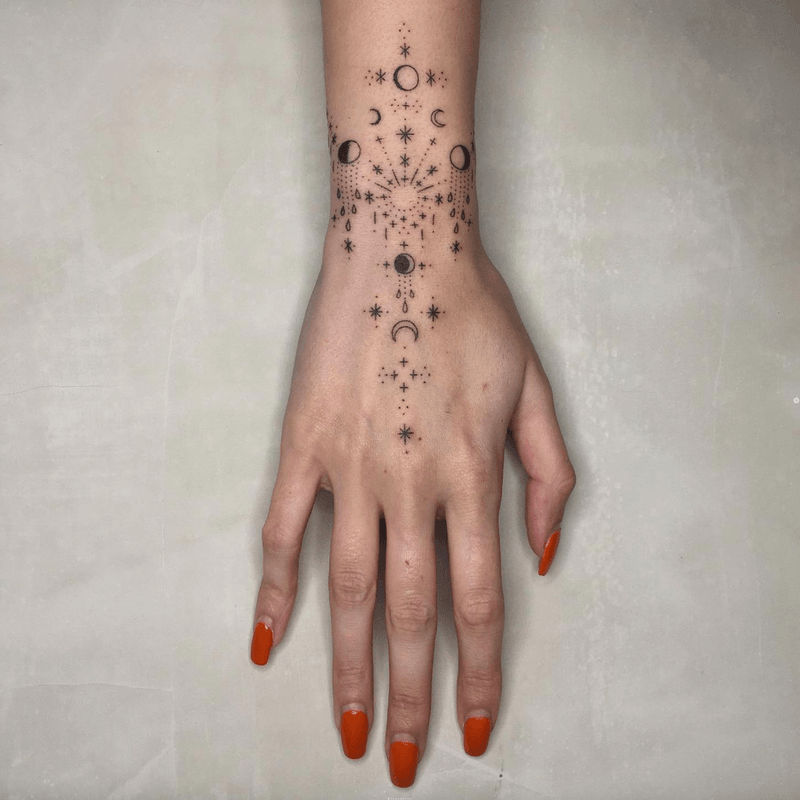 Ornate Wrist Tattoos Ross Godding Tattoo Decorative Wrist And Hand