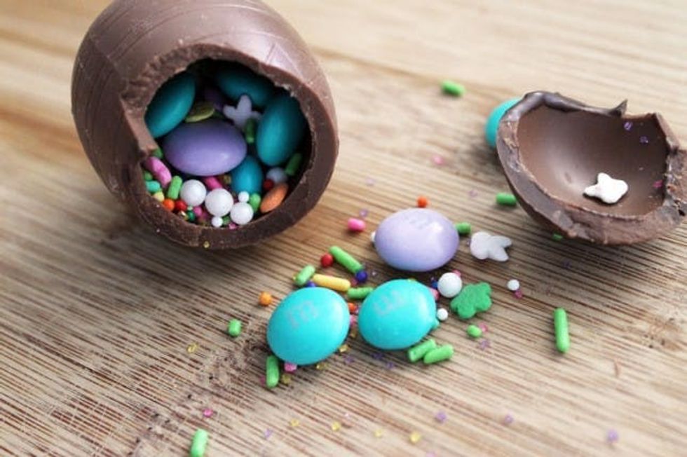 How to Make Hollow Chocolate Confetti Eggs - Brit + Co
