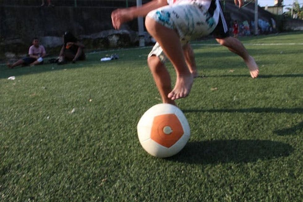 Soccket: A Soccer Ball That Harnesses Energy - Brit + Co