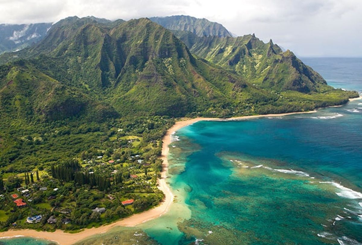 Go Island Hopping With This Guide to the Hawaiian Islands - Brit + Co