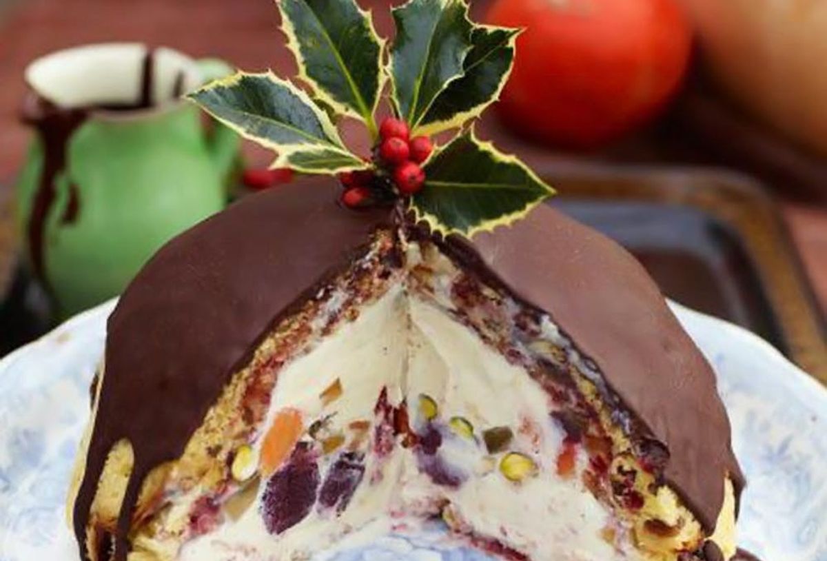 10 Retro Recipes to Rock at Your Christmas Dinner - Brit + Co