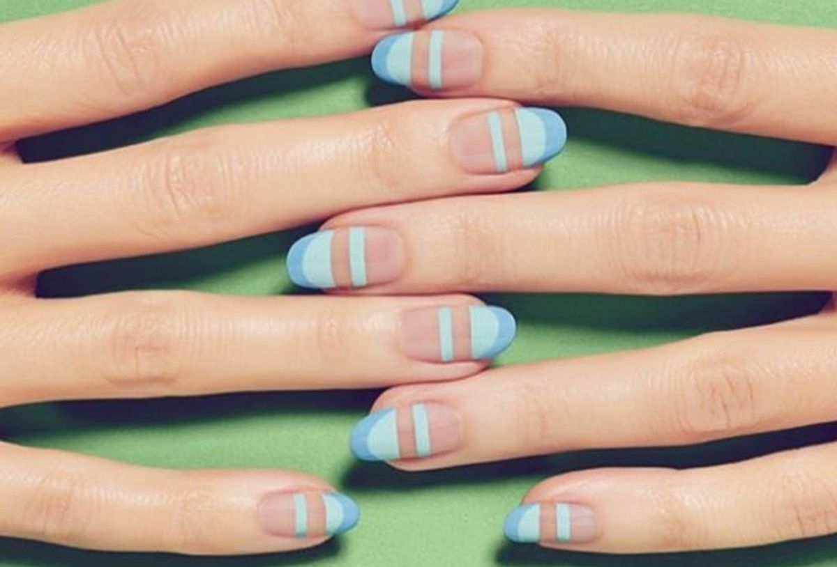 10 Two-Tone Manis That’ll Take Your French Manicure to the NEXT Level ...