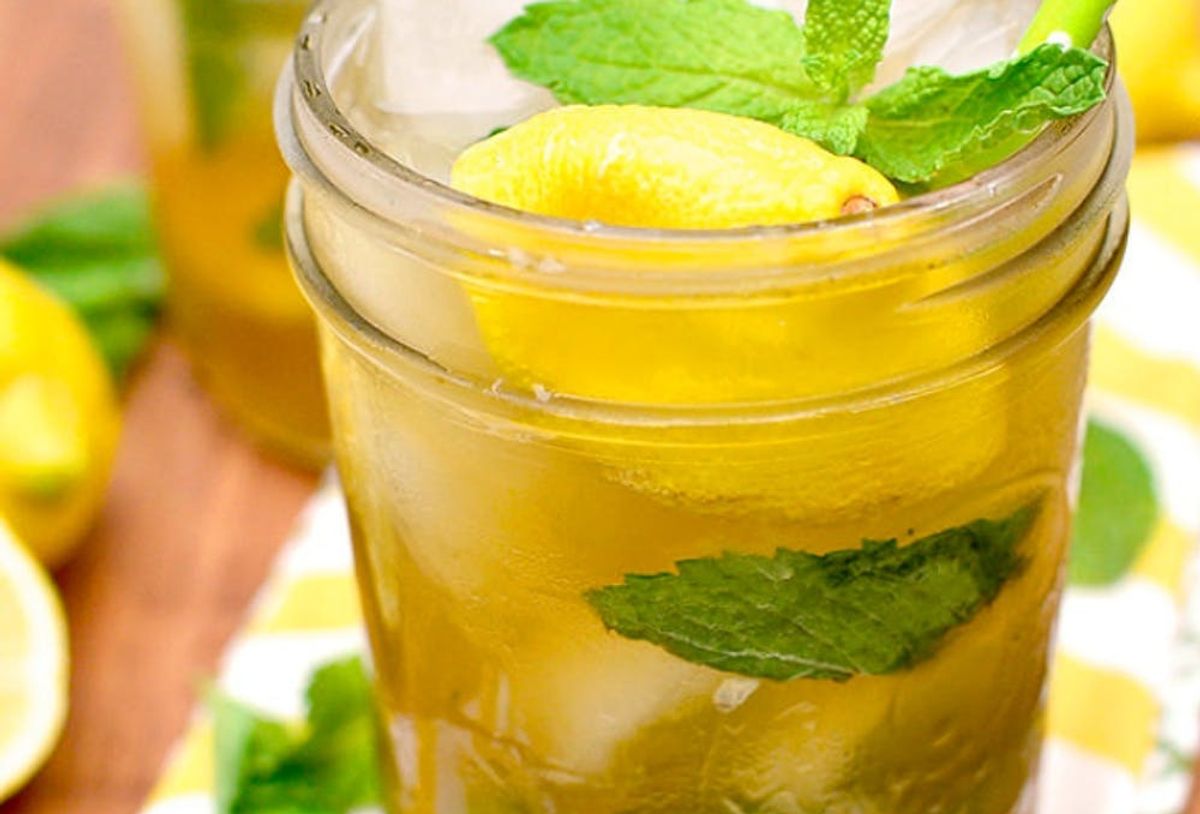 15 Boozy Iced Tea Cocktail Recipes to Quench Your Summer Thirst - Brit + Co
