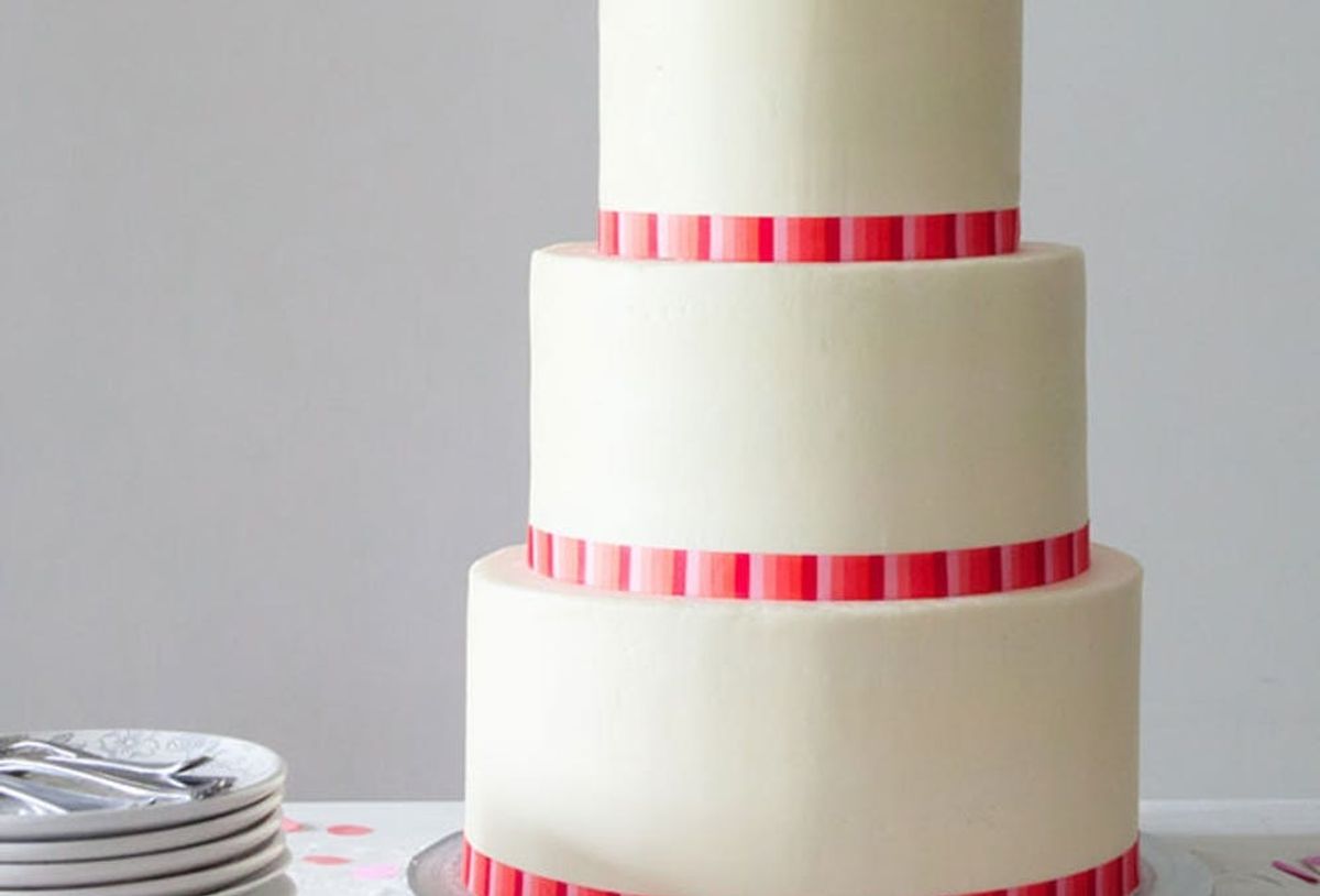 How to Stack a Wedding Cake Like a Pro - Brit + Co