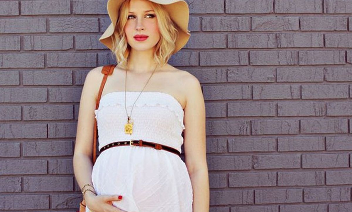 15 Chic Maternity Styles You Can DIY - Brit + Co