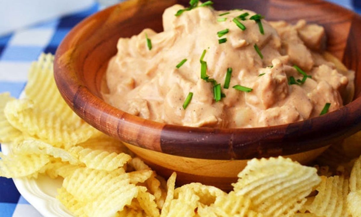 You Have to Try Our Creamy BBQ Chicken Dip! - Brit + Co