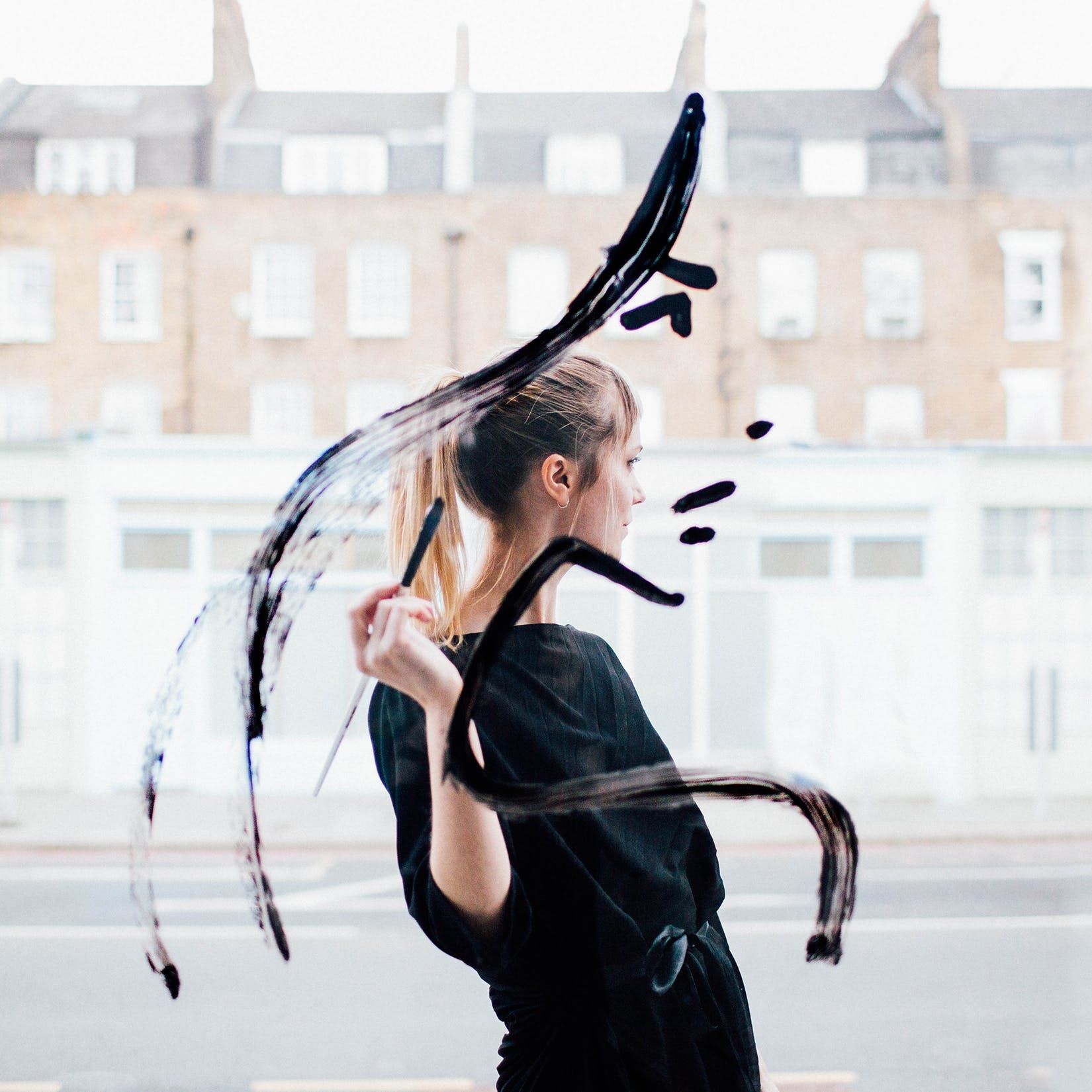 Creative Crushin': How This Artist Sketched Her Way from a Log Cabin to ...