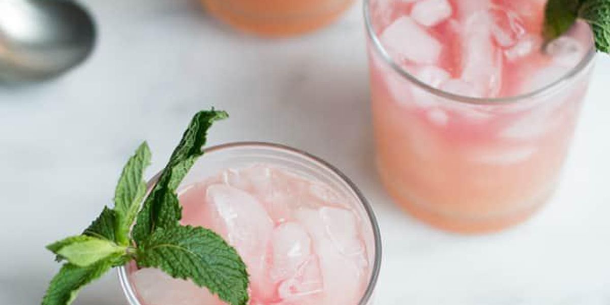 15 Pink Cocktail Recipes That’ll Make Your Valentine *Swoon* - Brit + Co
