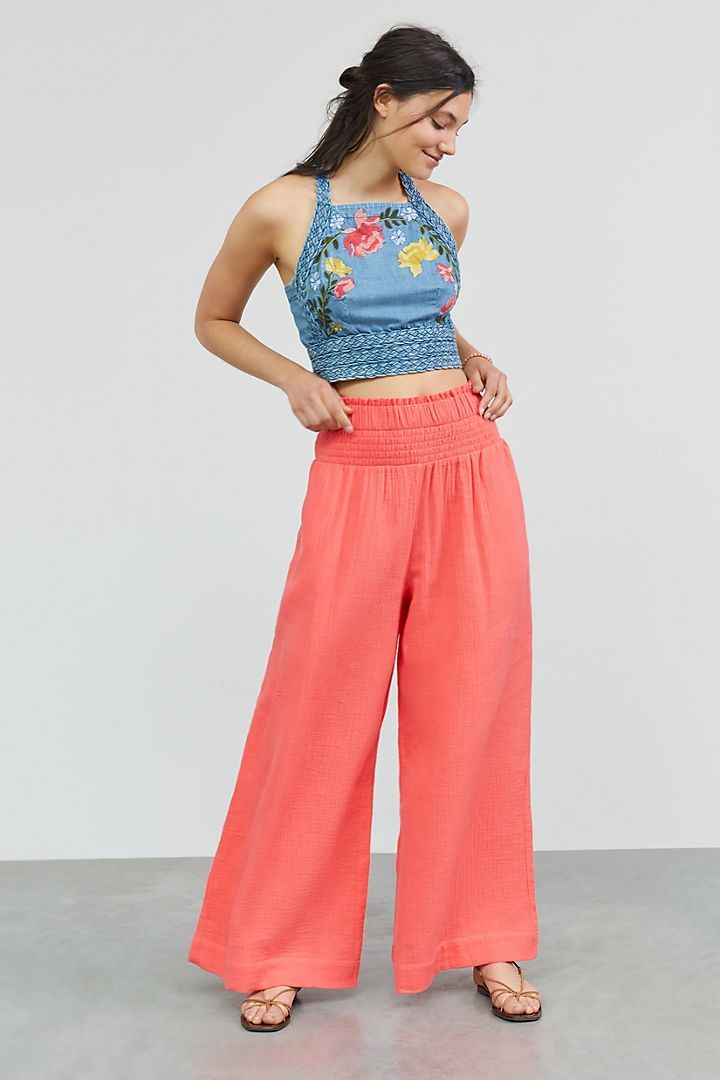 6 Iconic "Friends" Outfits That Still Slay Today - Brit + Co