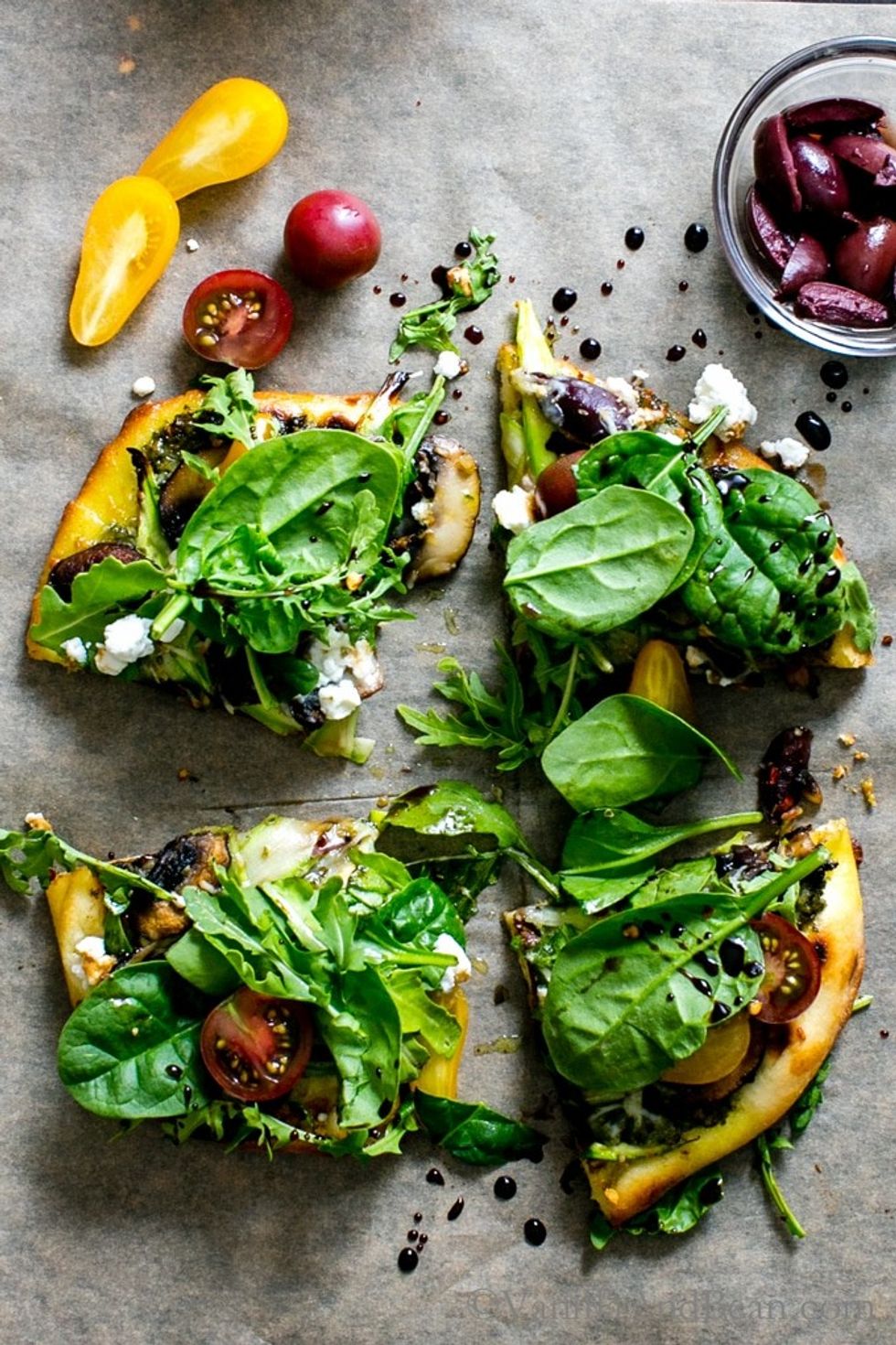 32 Flatbread Recipes That Are *Almost* Better Than Pizza - Brit + Co