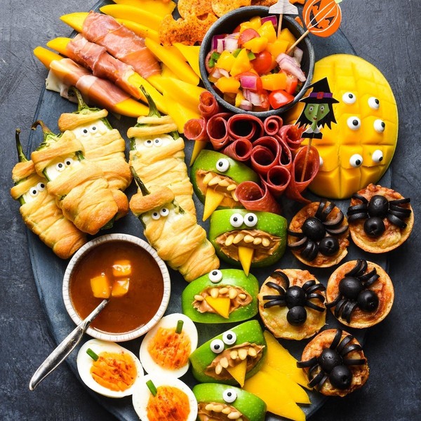 Last-Minute Halloween Snacks To Munch On - Brit + Co