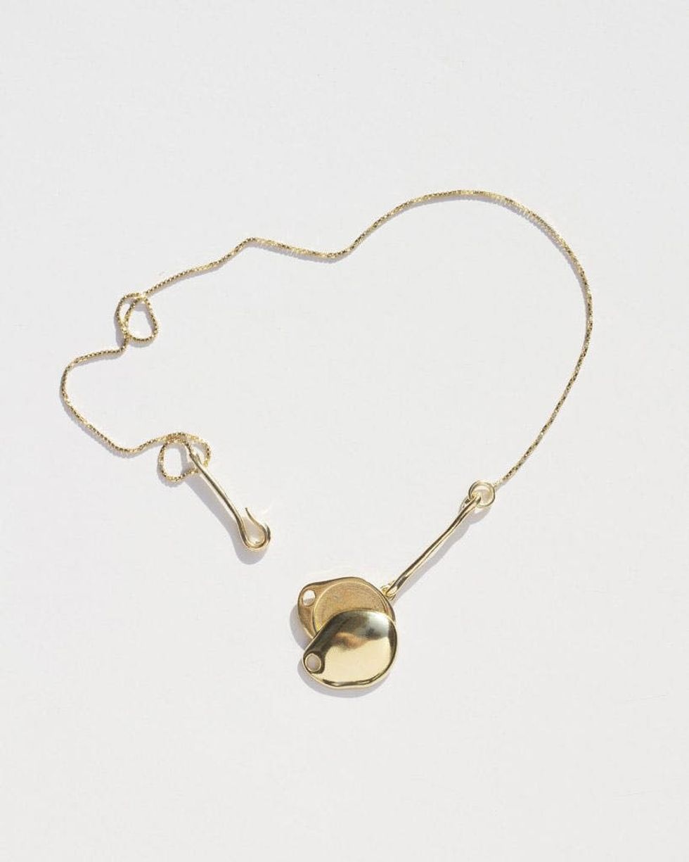 13 Lockets That Are Both Sentimental and Stylish - Brit + Co