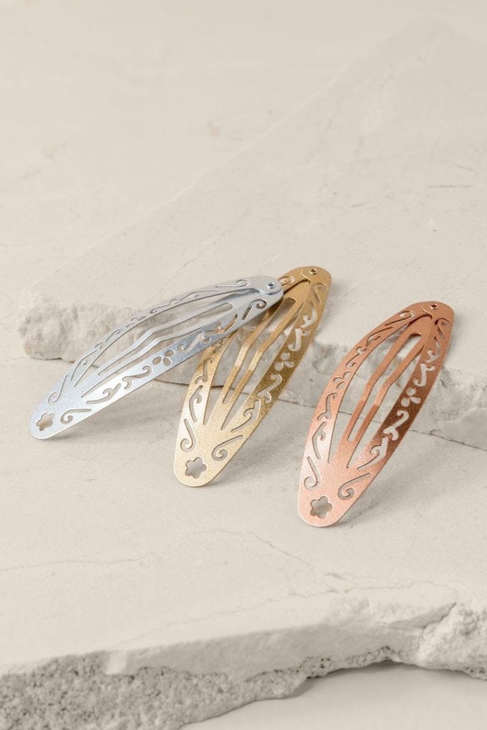 19 Chic Snap Clips to Stylishly Tame Your Mane - Brit + Co