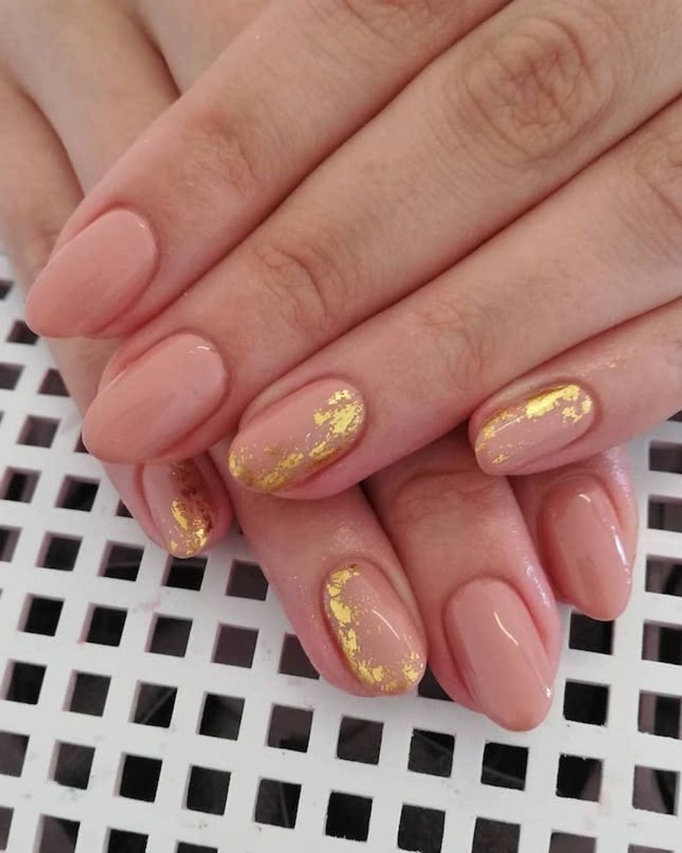 13 Foil Nail-Design Ideas for a Shiny Spring Mani - Brit + Co