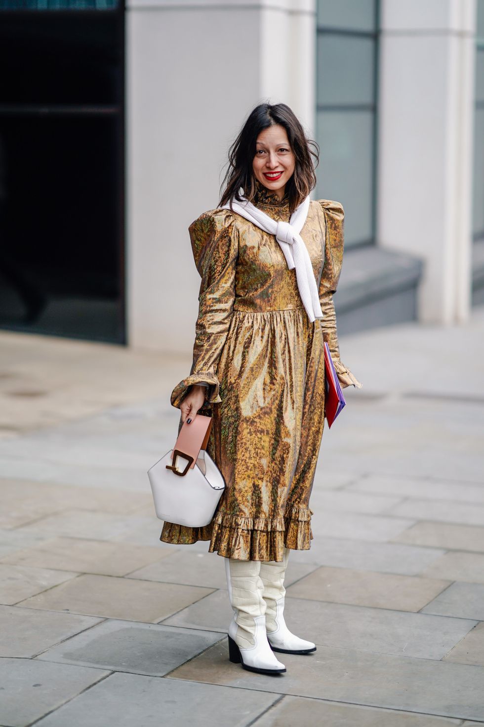 8 Chic Reasons to Rock Structured Sleeves Now! - Brit + Co