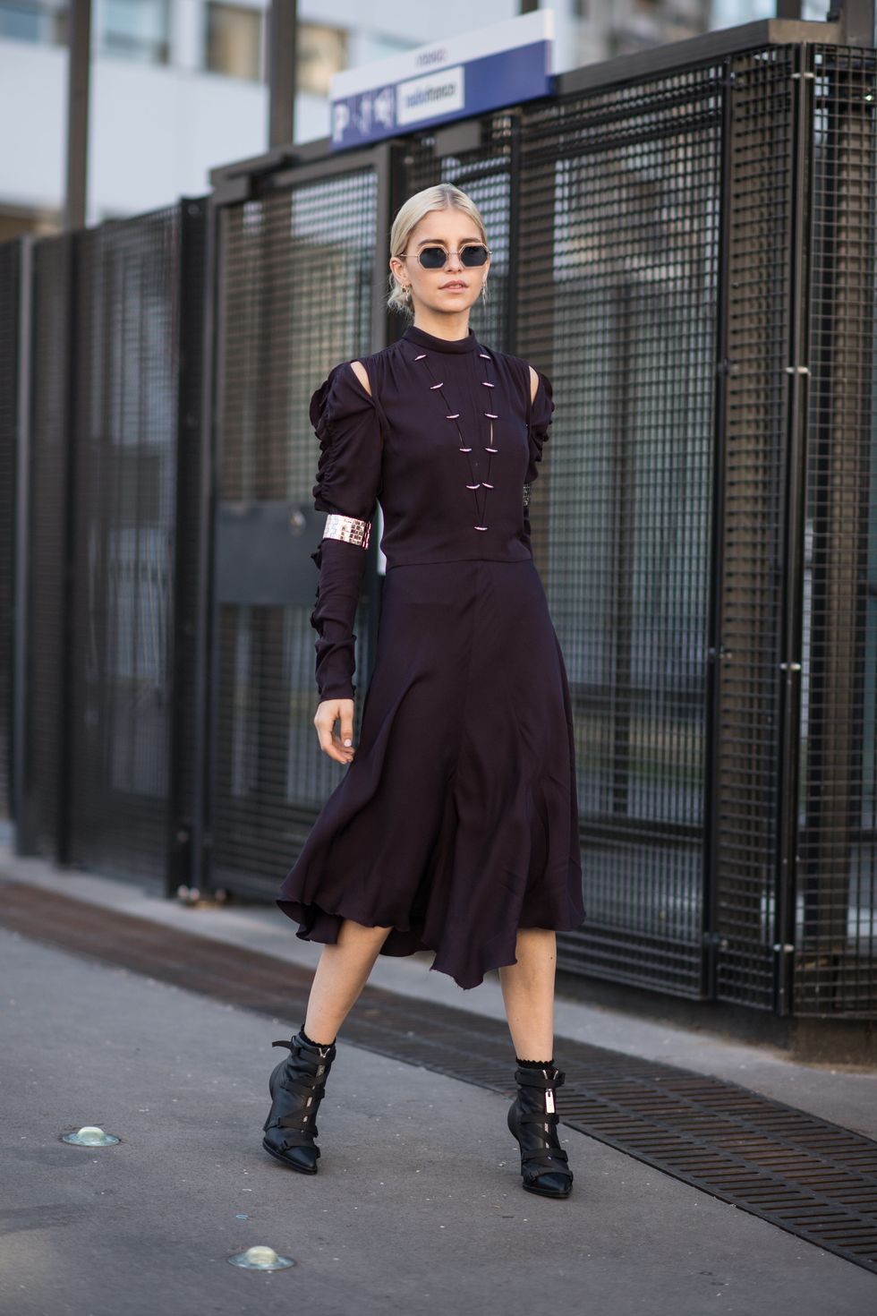 8 Chic Reasons to Rock Structured Sleeves Now! - Brit + Co