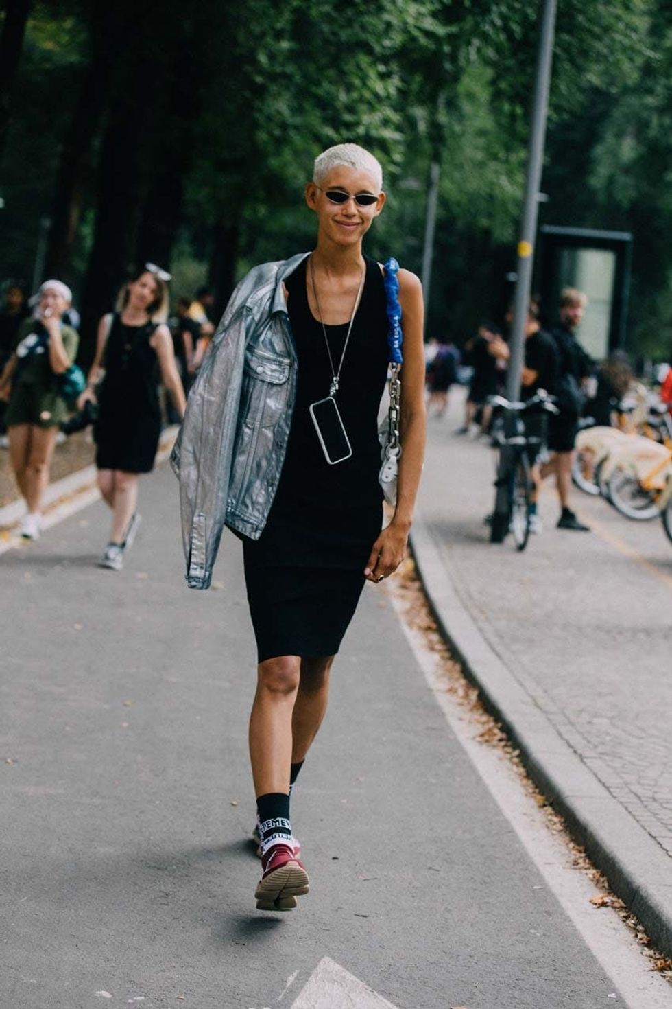 8 Going-Out Looks That Are Better With Sneakers - Brit + Co