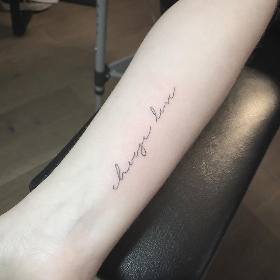 These Quote Tattoos May Be Small, But They’re Mighty With Meaning ...