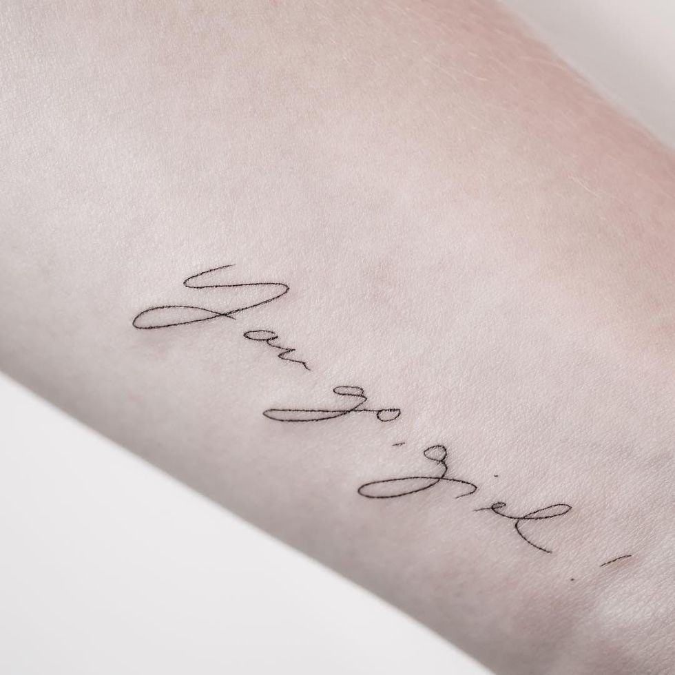 These Quote Tattoos May Be Small, But They’re Mighty With Meaning ...