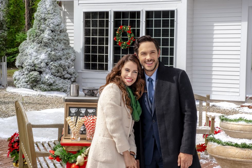 Ultimate Guide: Hallmark’s 2018 Christmas Countdown! - Brit + Co