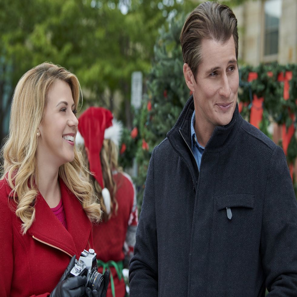 Ultimate Guide: Hallmark’s 2018 Christmas Countdown! - Brit + Co