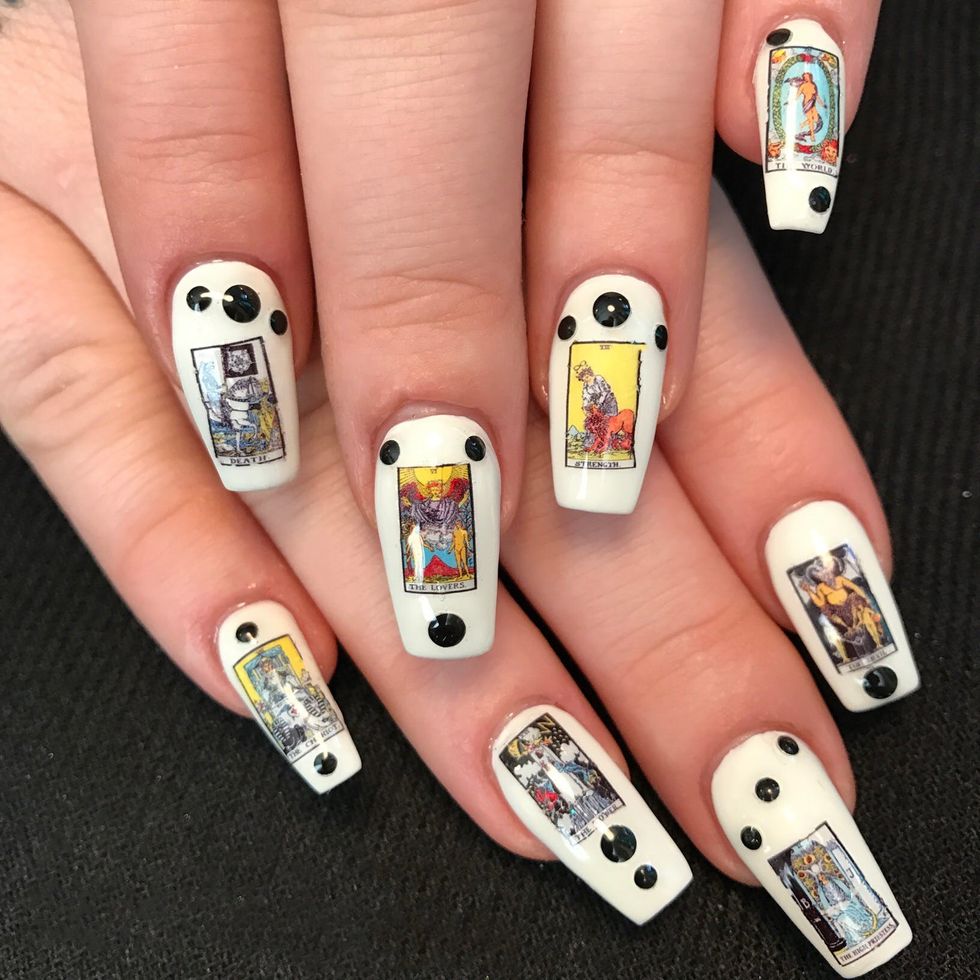 12 Tarot Card Nail Art Ideas to Round Out Your Halloween Look - Brit + Co