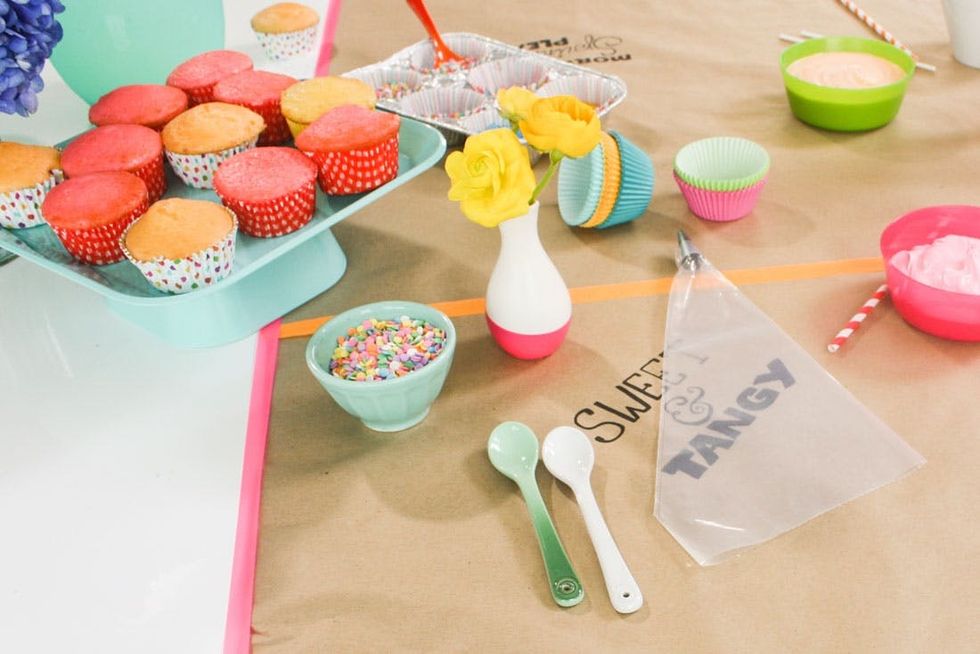 4 Cupcake Decorating Techniques Everyone Should Know [VIDEO] - Brit + Co