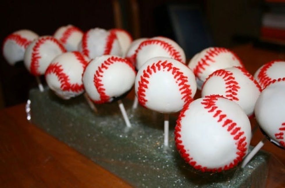 Play Ball! How to Throw The Ultimate World Series Party - Brit + Co