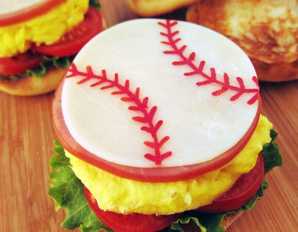 Play Ball! How to Throw The Ultimate World Series Party - Brit + Co