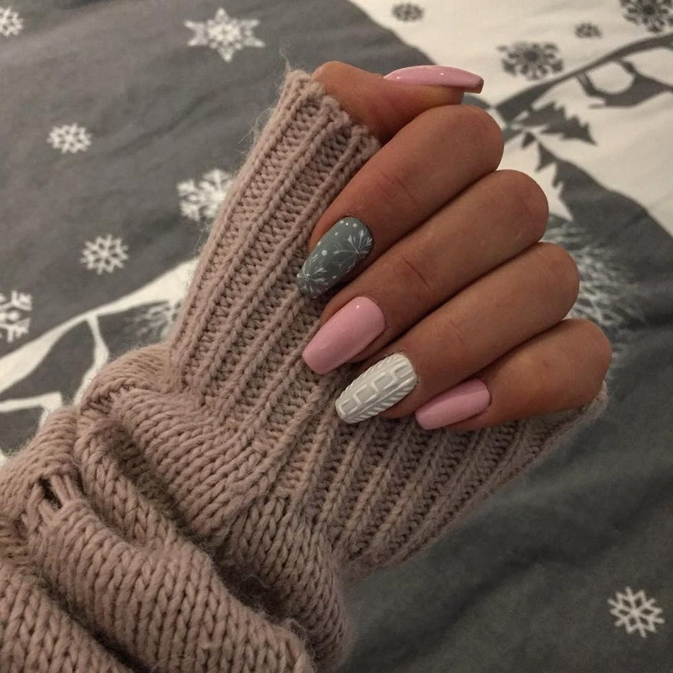 Sweater Nails Are Our Newest Winter Nail Obsession - Brit + Co