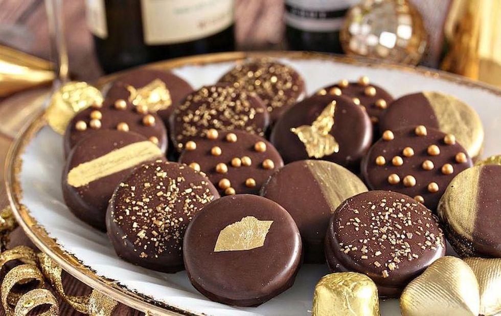 14 Glittery Edible Treats for a Dazzling NYE! - Brit + Co