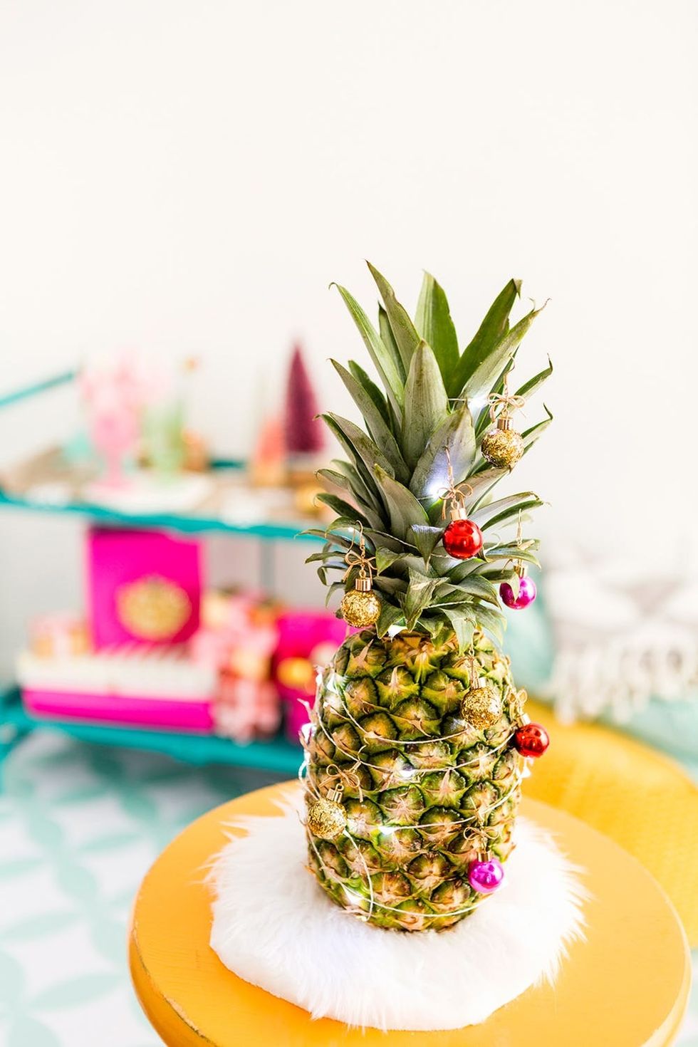 How to DIY a Pineapple Christmas Tree - Brit + Co