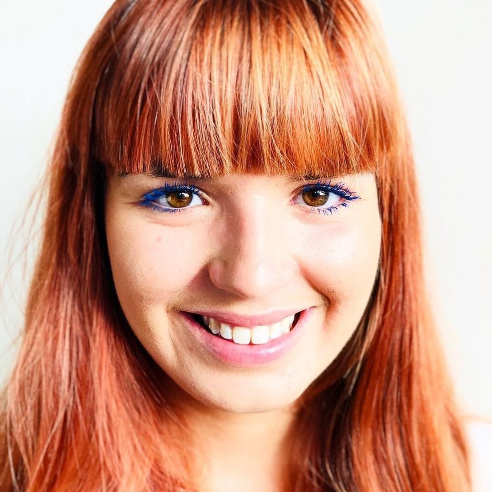 See How 8 Women Pull Off Colored Mascara - Brit + Co