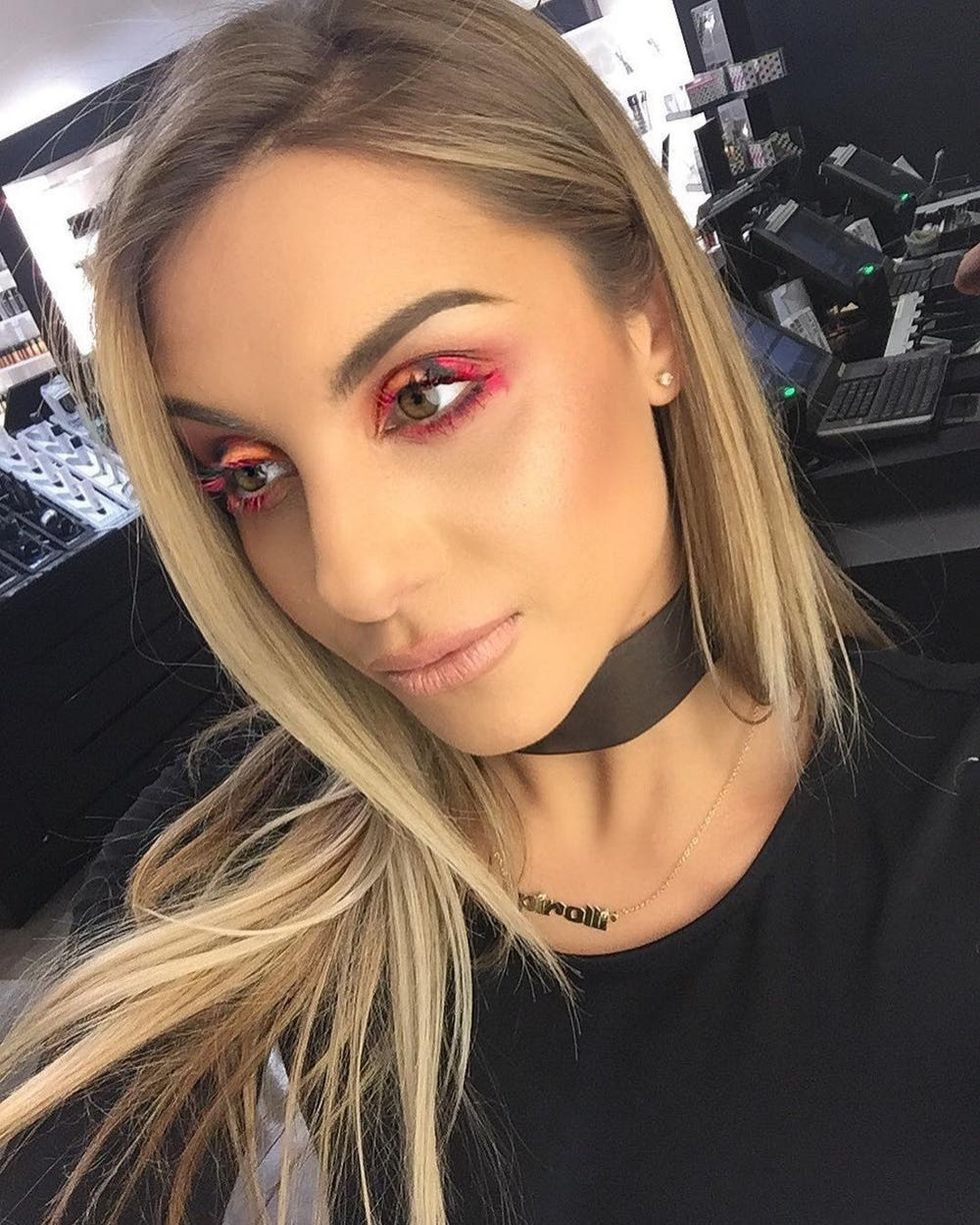 See How 8 Women Pull Off Colored Mascara - Brit + Co