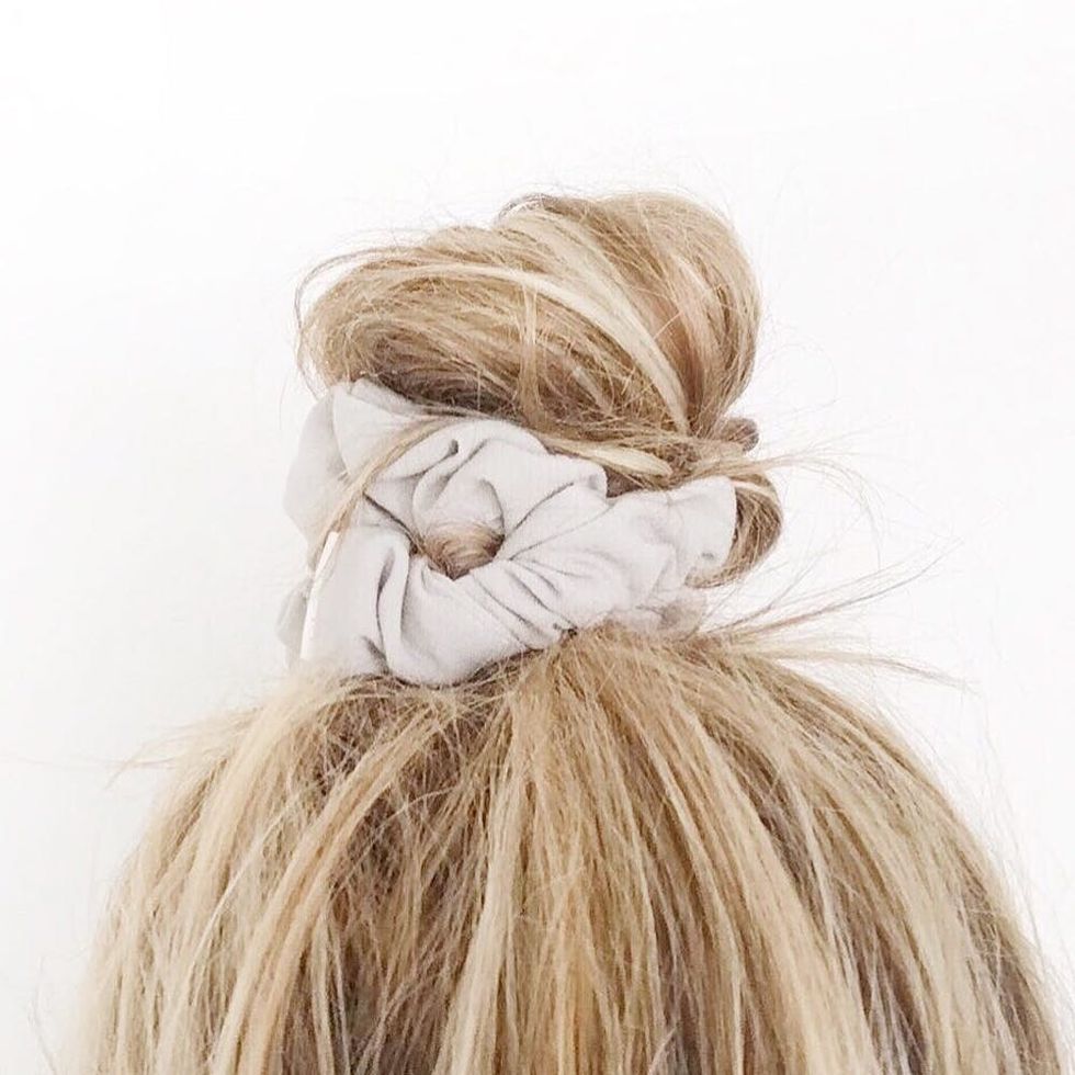 13 Real Women Prove That Scrunchies Are Back - Brit + Co