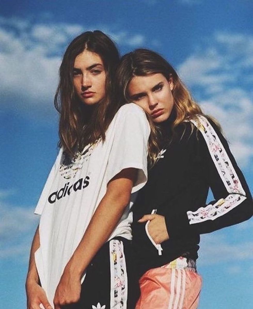 27 Instagrams to Follow for ’90s Fashion Ideas - Brit + Co