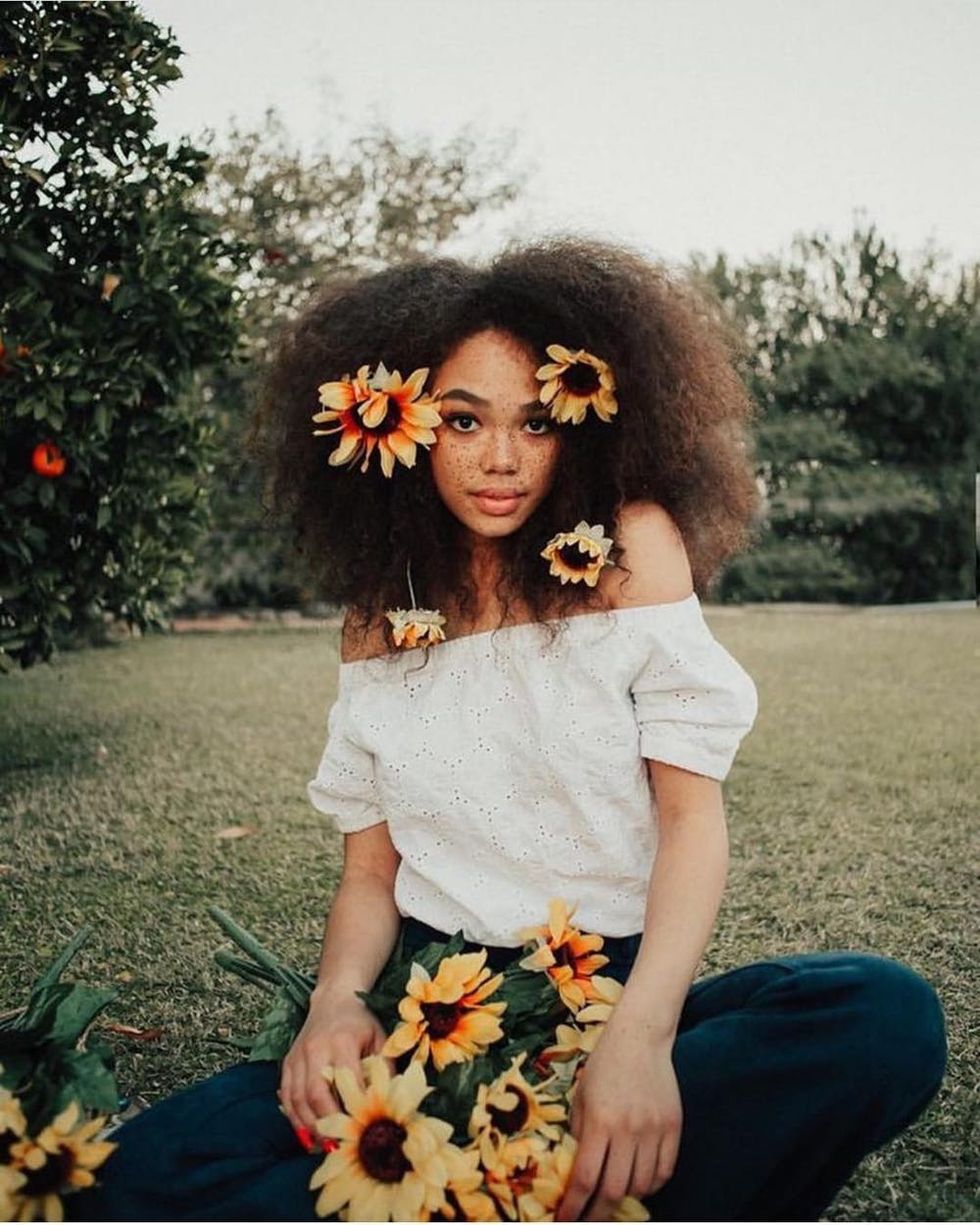 25 Natural Hairstyles to Show Off Your Gorgeous Texture - Brit + Co