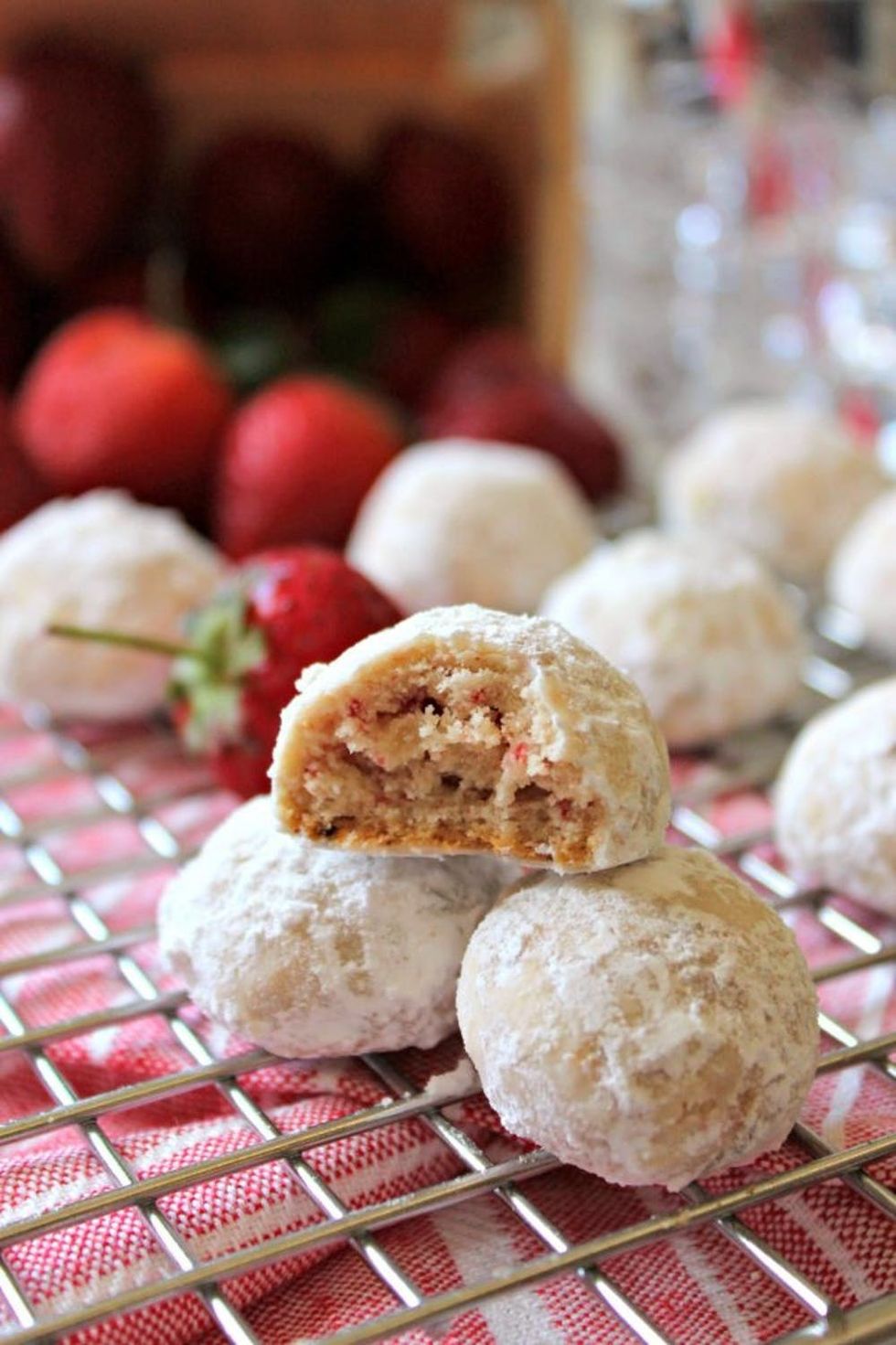 15 Easy Dessert Recipes That Are Perfect for Any Novice Baker - Brit + Co