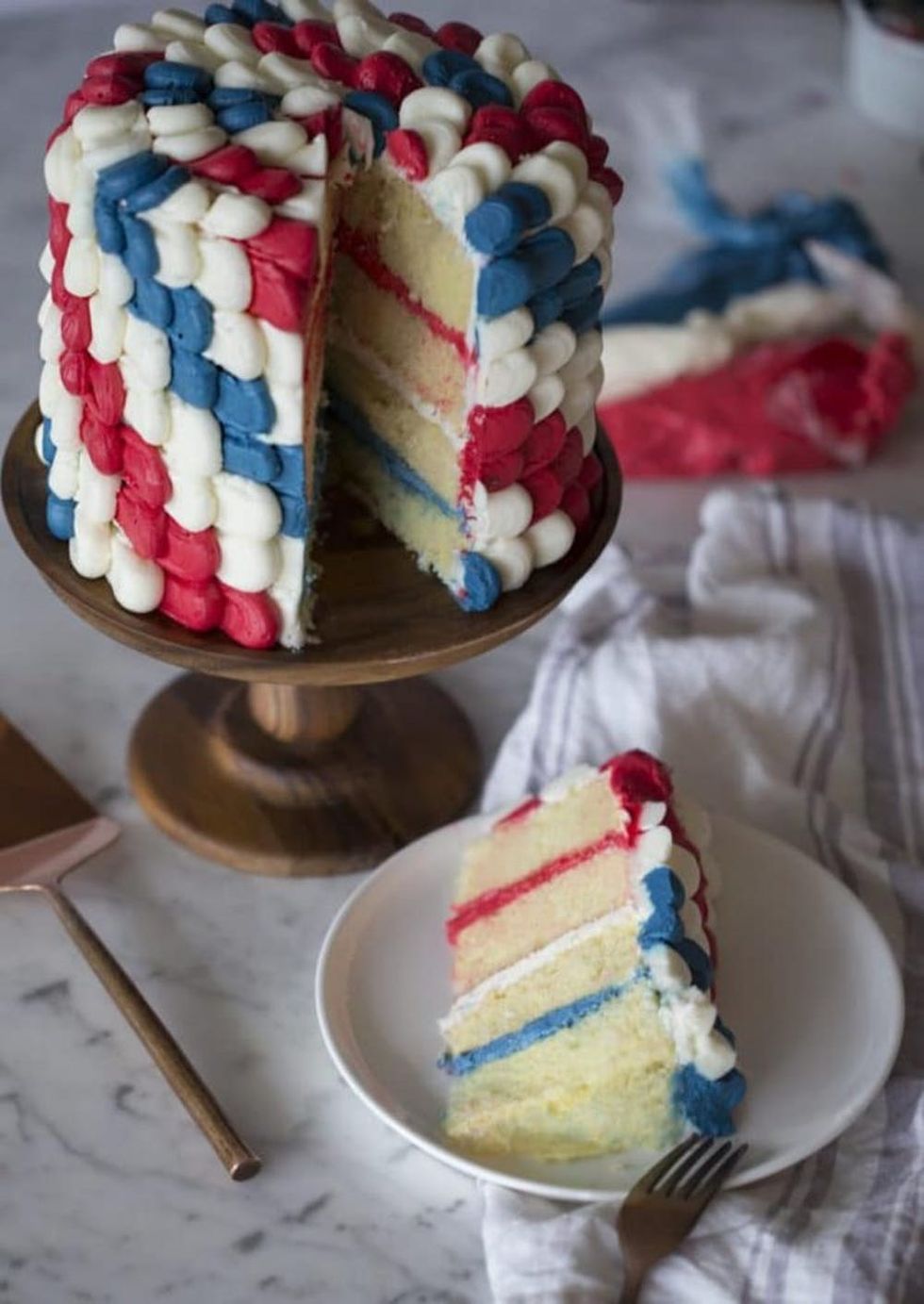 15 Spangled 4th of July Cupcake and Cake Recipes - Brit + Co