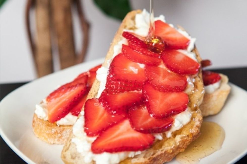 36 Super Easy Dessert Recipes Made With 5 Ingredients or Less - Brit + Co