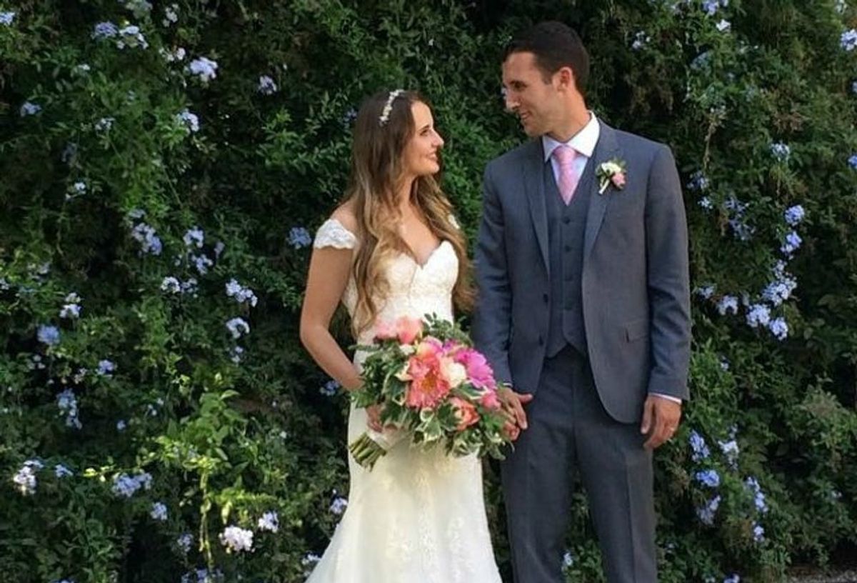 6 Simple Ways To Avoid Common Wedding Budget Busters Brit Co 6 Simple Ways To Avoid Common Wedding Budget Busters Brit Co