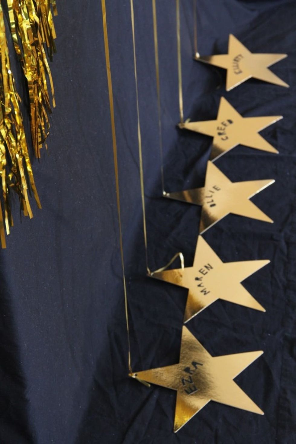 17 Gold DIYs to Make for Your Oscars Party - Brit + Co