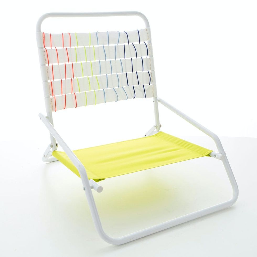 Upgrade Your Beach Chairs With These Three Hacks - Brit + Co