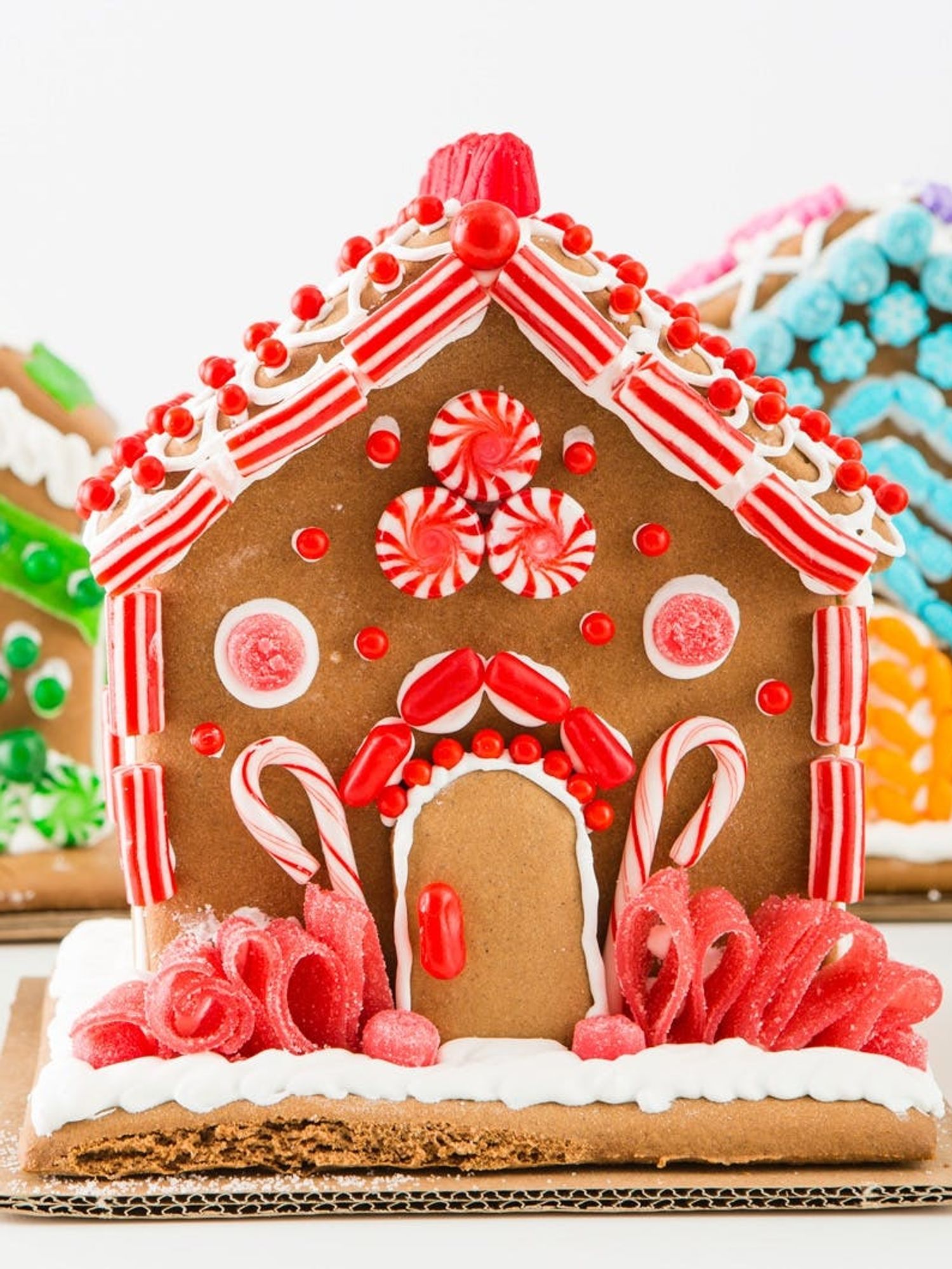 5 Ways To Decorate The Best Gingerbread House EVER Brit Co 5-ways-to-decorate-the-best-gingerbread-house-ever-brit-co
