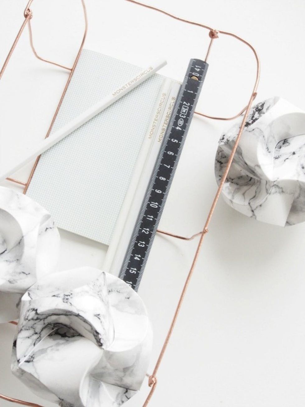 13 DIY Wire Storage Options That Actually Look Pretty - Brit + Co