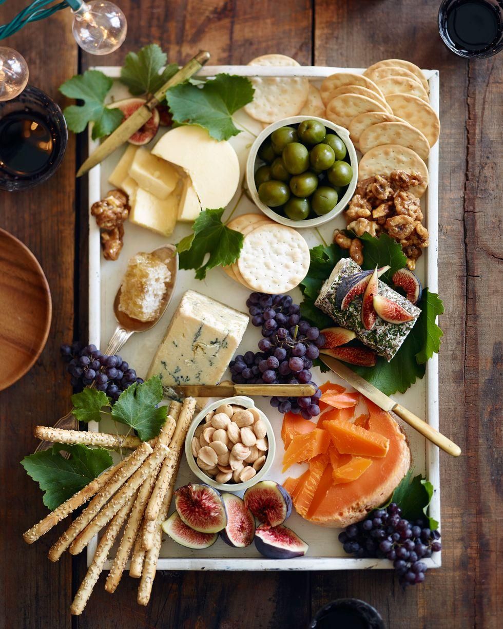 23 Easy Friendsgiving Appetizers For 2023 - Brit + Co